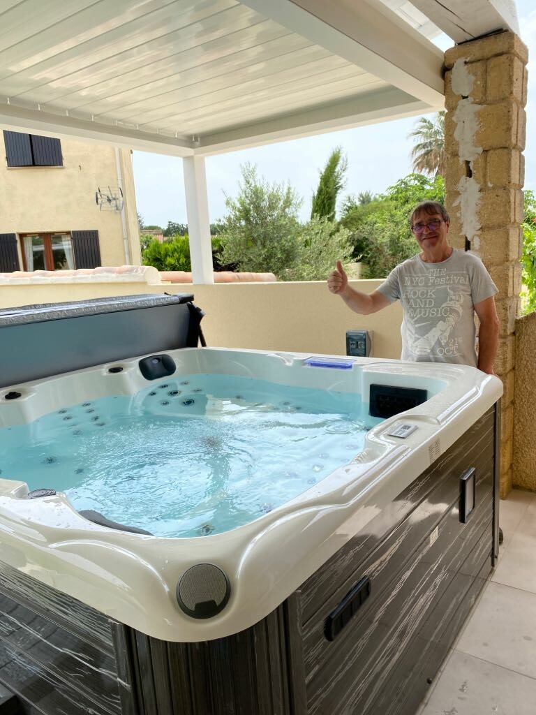 Entretien Spa : Une eau propre Tout au Long de l’Année ? - Spa Alina